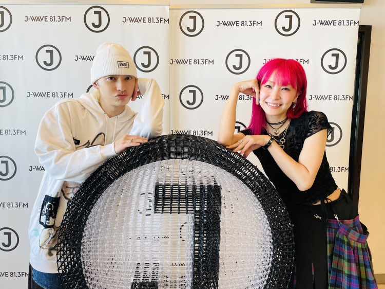 ARCHIVE | J-WAVE DIVE TO THE NEW WORLD : J-WAVE 81.3 FM