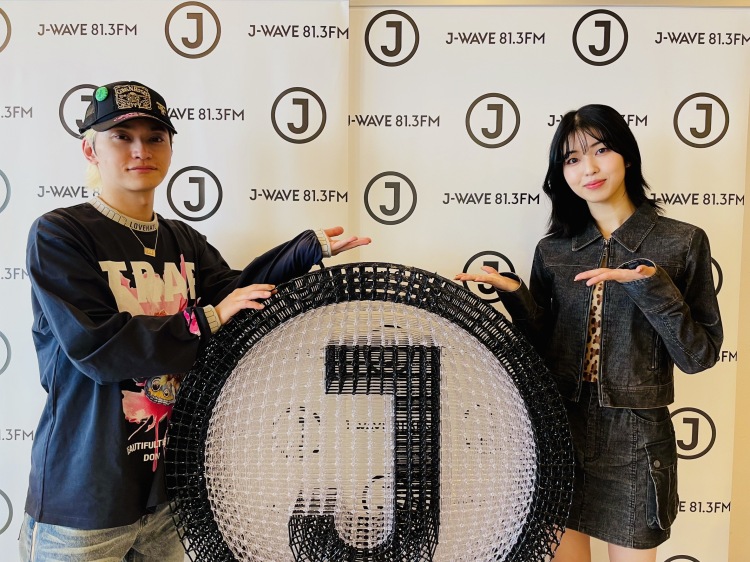 INFORMATION | DIVE TO THE NEW WORLD : J-WAVE 81.3 FM