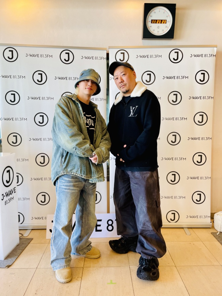 INFORMATION | DIVE TO THE NEW WORLD : J-WAVE 81.3 FM