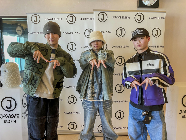 INFORMATION | DIVE TO THE NEW WORLD : J-WAVE 81.3 FM