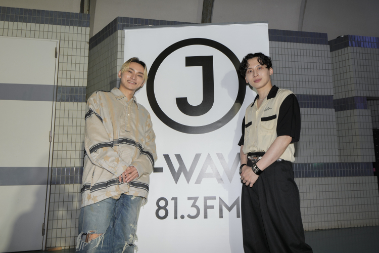 INFORMATION | DIVE TO THE NEW WORLD : J-WAVE 81.3 FM
