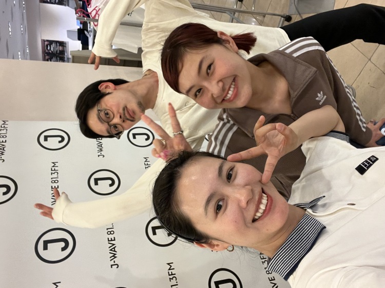 KDDI LINKSCAPE | J-WAVE 81.3 FM